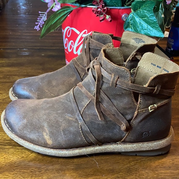 Born | Shoes | Sorry Its Soldborn Womens Calyn Chukka Boots | Poshmark